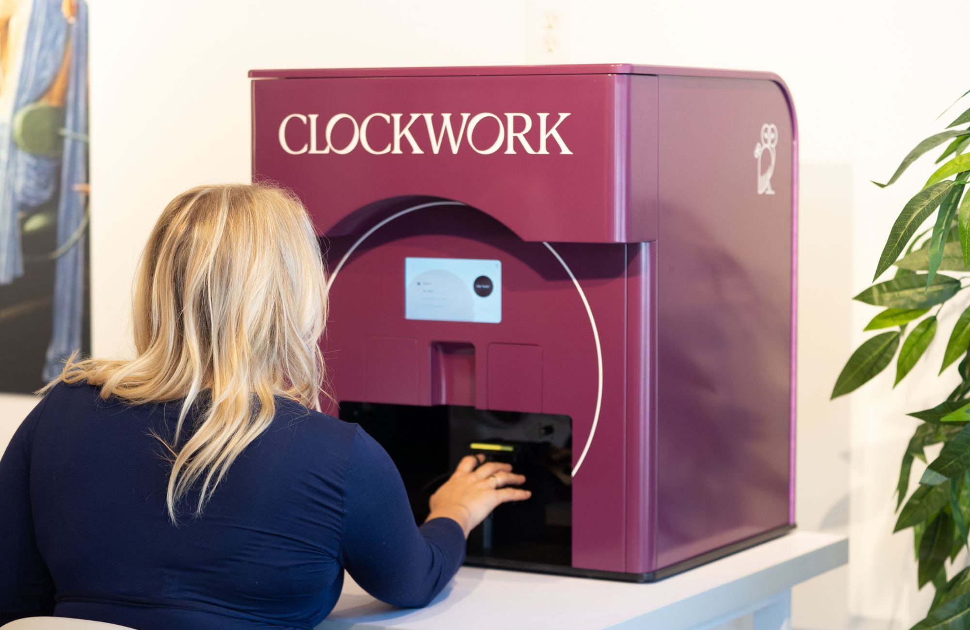 XWELL Inc to launch AI-powered robotic manicures in 2023.