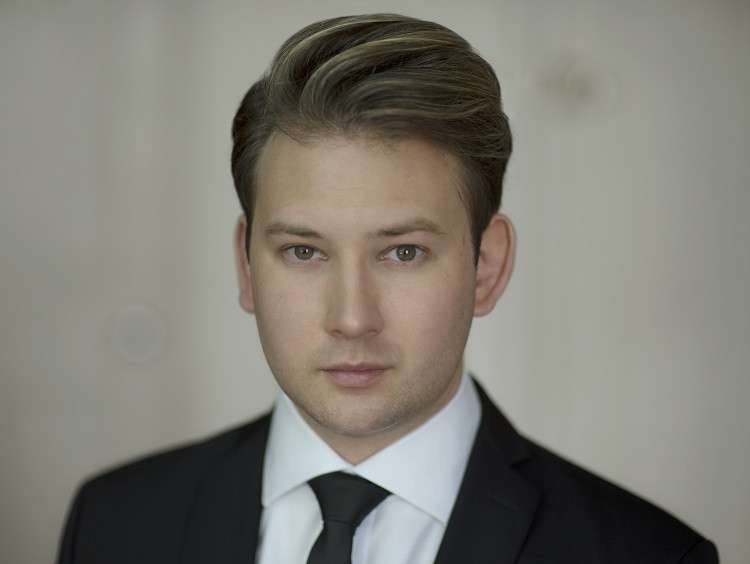 Gregory rises through the ranks at Elemis